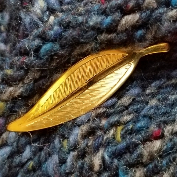 Vintage | Jewelry | Vintage Leaf Brooch Gold Tone Pin Fall Autumn ...